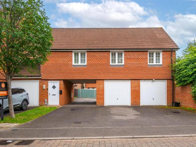 2 bedroom maisonette for sale
