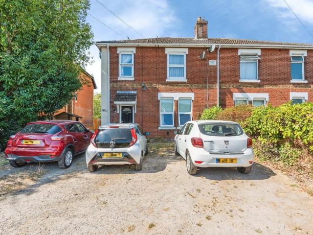 2 bedroom maisonette for sale