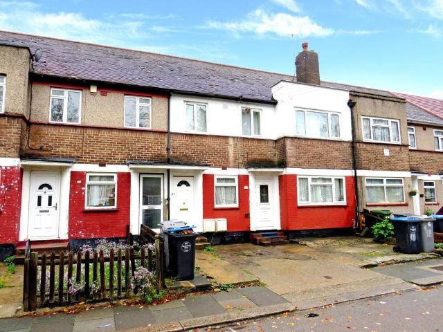 2 bedroom maisonette for sale
