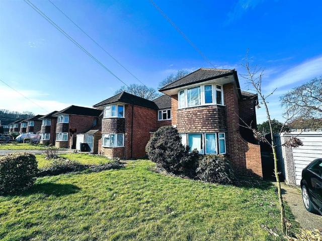 2 bedroom maisonette for sale
