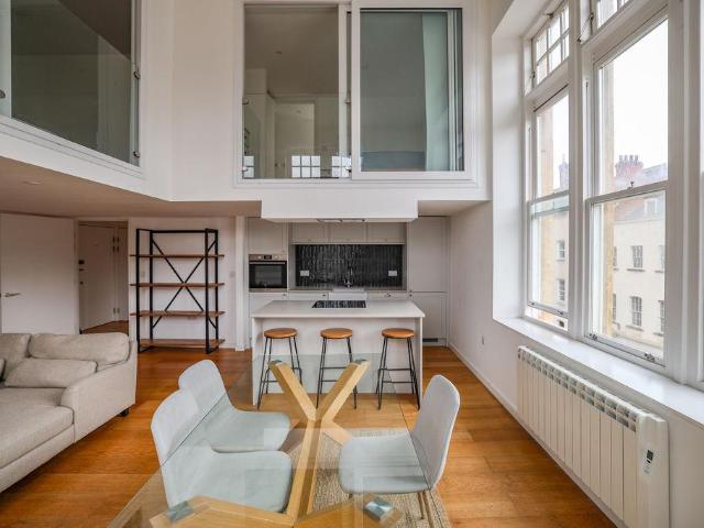 2 bedroom maisonette for sale