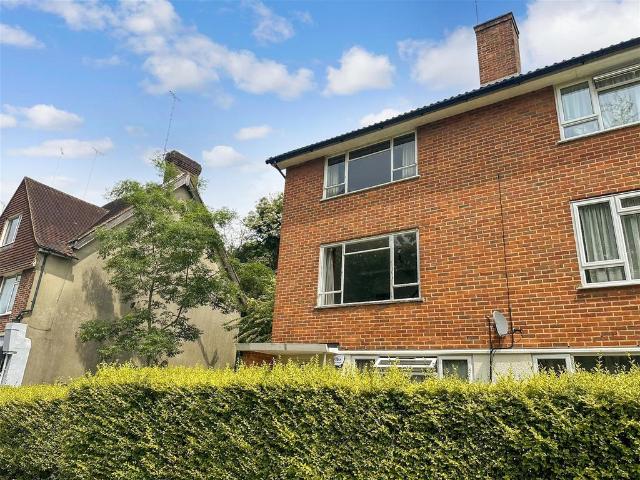 2 bedroom maisonette for sale
