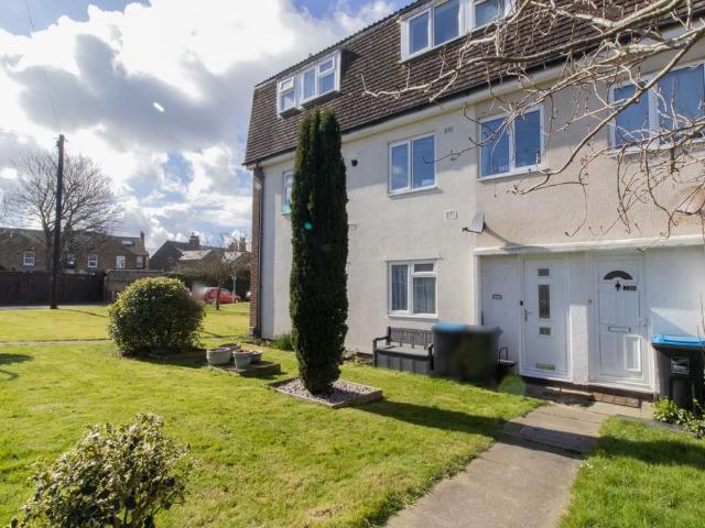 2 bedroom maisonette for sale