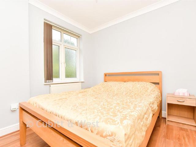 2 bedroom maisonette for sale