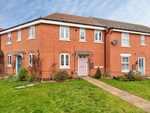 2 bedroom maisonette for sale
