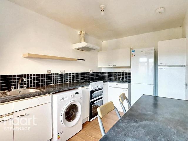 2 bedroom maisonette for sale