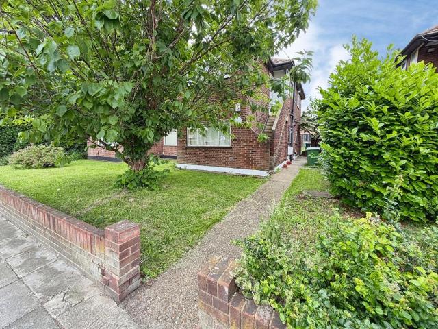 2 bedroom maisonette for sale