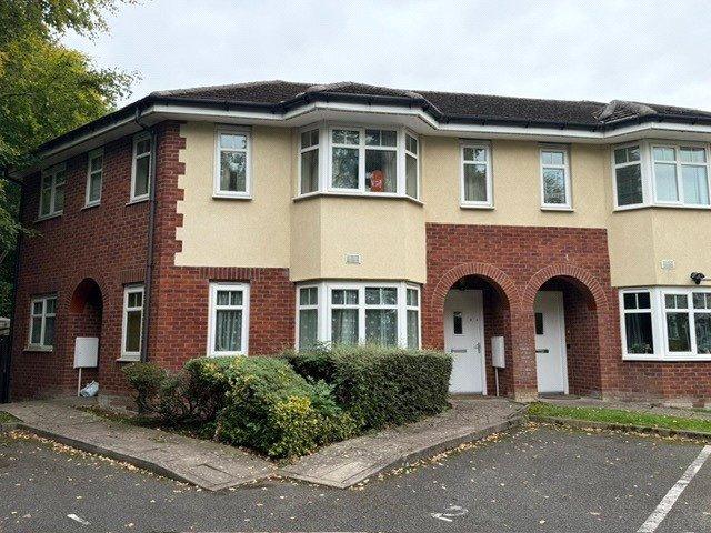 2 bedroom maisonette for sale