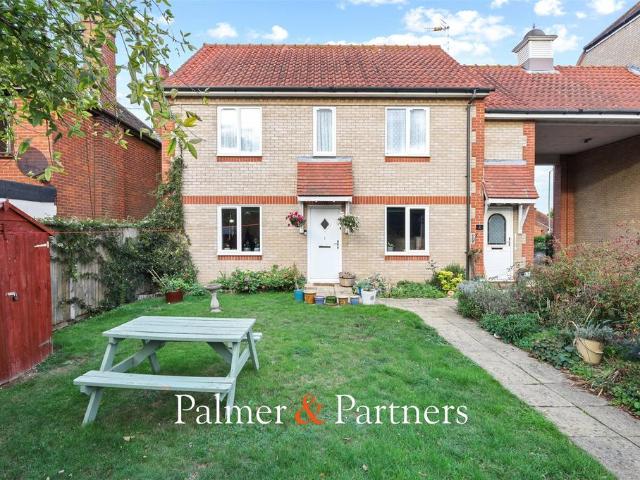 2 bedroom maisonette for sale