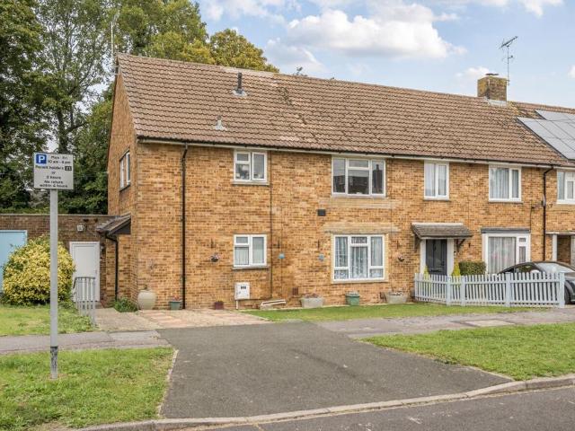 2 bedroom maisonette for sale