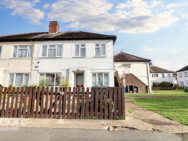 2 bedroom maisonette for sale
