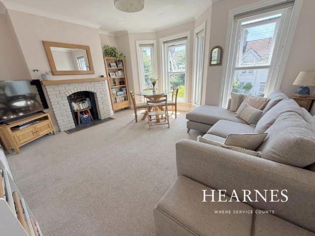 2 bedroom maisonette for sale