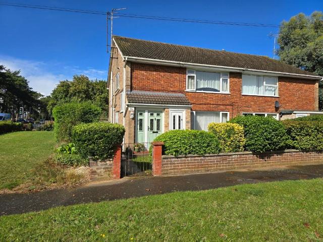 2 bedroom maisonette for sale
