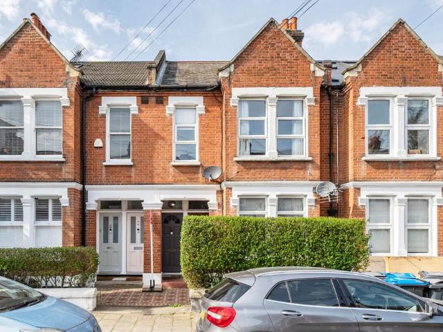 2 bedroom maisonette for sale