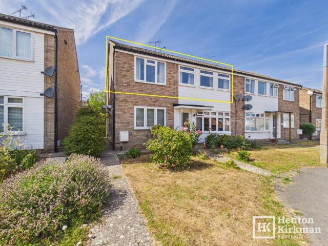 2 bedroom maisonette for sale