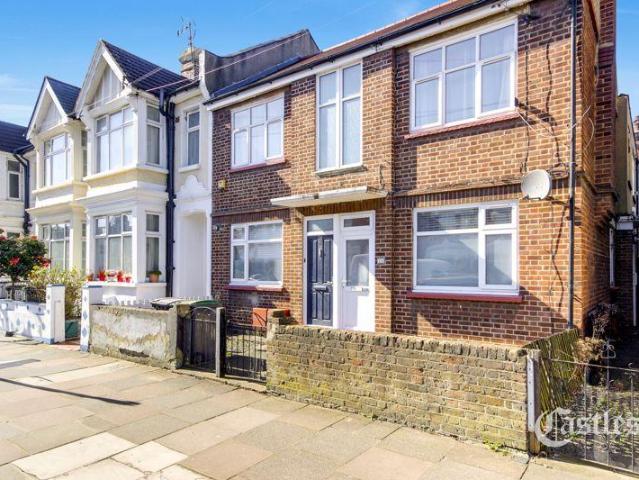 2 bedroom maisonette for sale