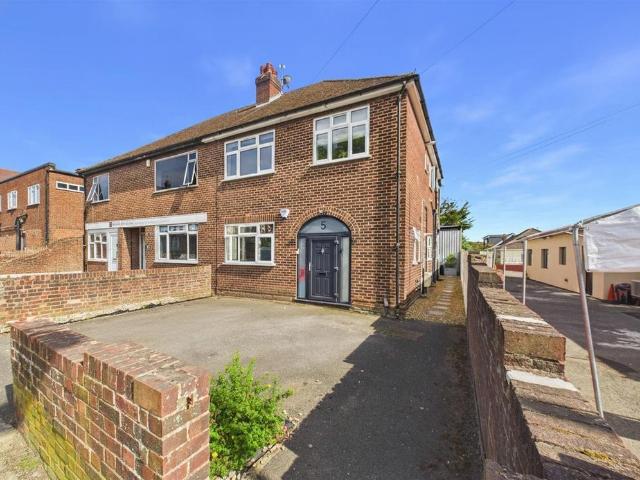 2 bedroom maisonette for sale