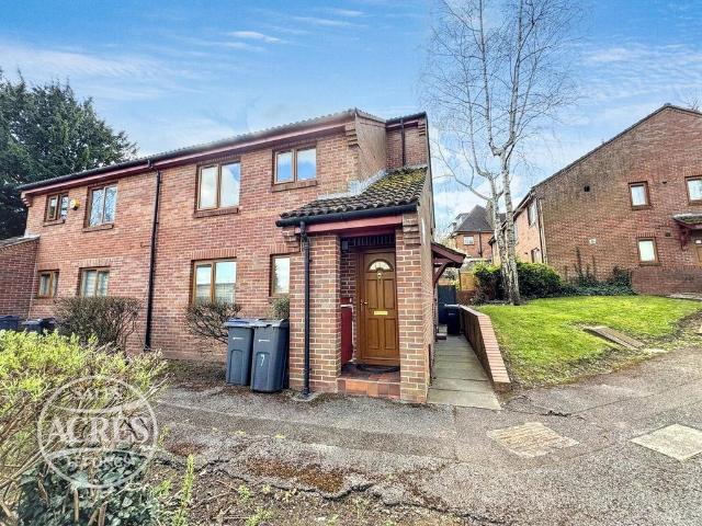 2 bedroom maisonette for sale