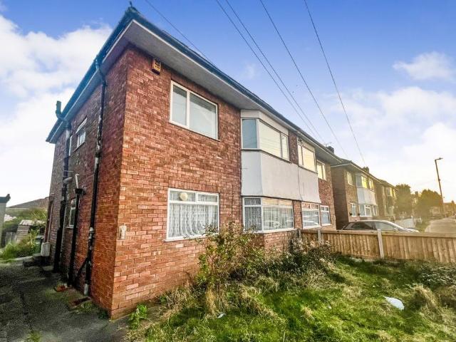 2 bedroom maisonette for sale