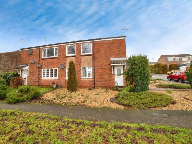 2 bedroom maisonette for sale