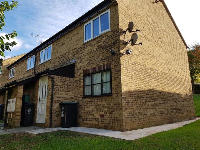 2 bedroom maisonette for sale