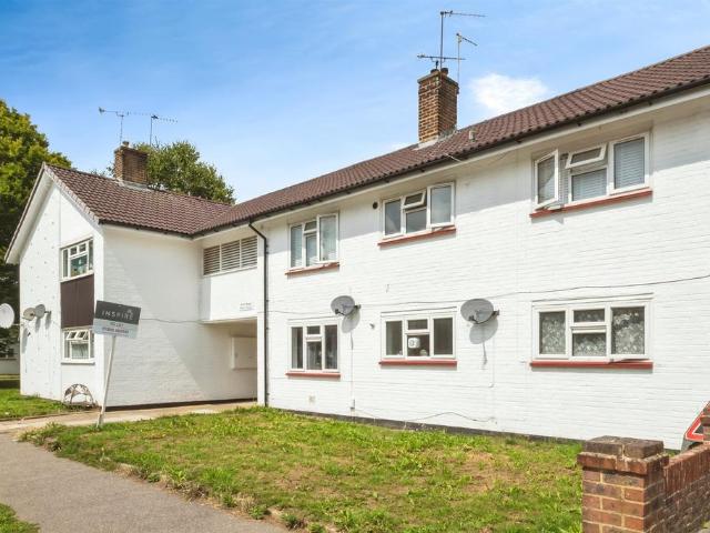 2 bedroom maisonette for sale