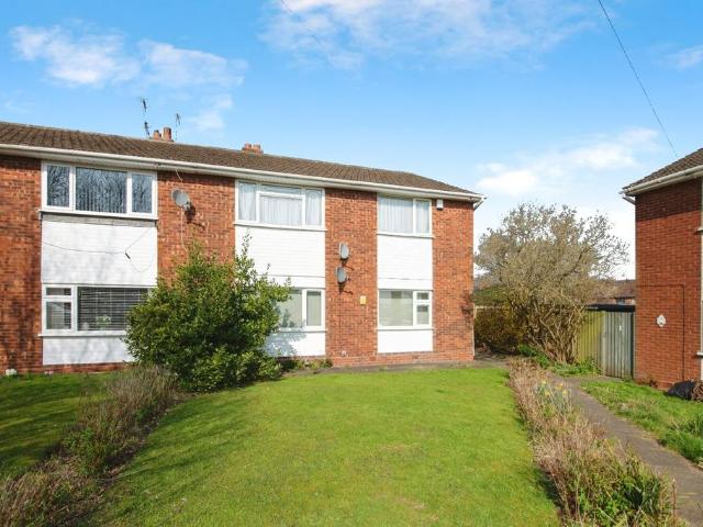 2 bedroom maisonette for sale