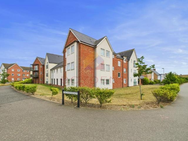 2 bedroom maisonette for sale