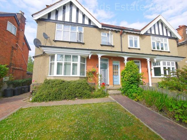 2 bedroom maisonette for sale
