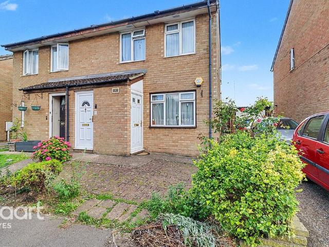 2 bedroom maisonette for sale