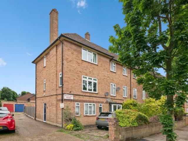 2 bedroom maisonette for sale