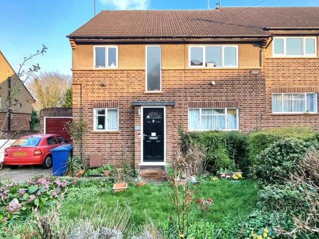2 bedroom maisonette for sale