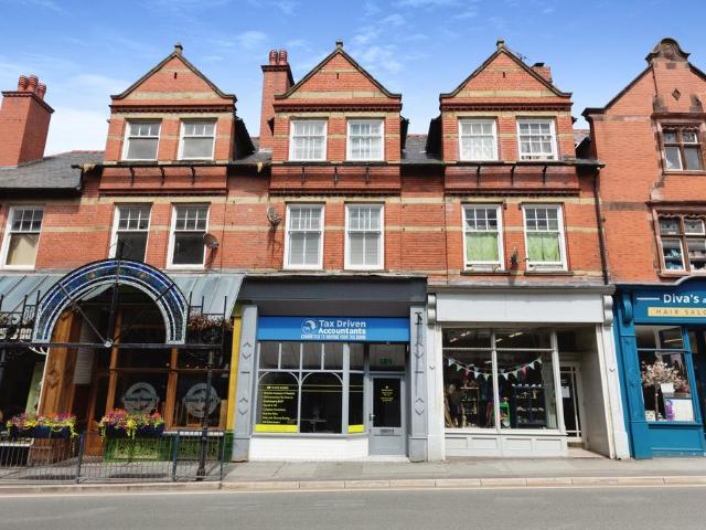 2 bedroom maisonette for sale