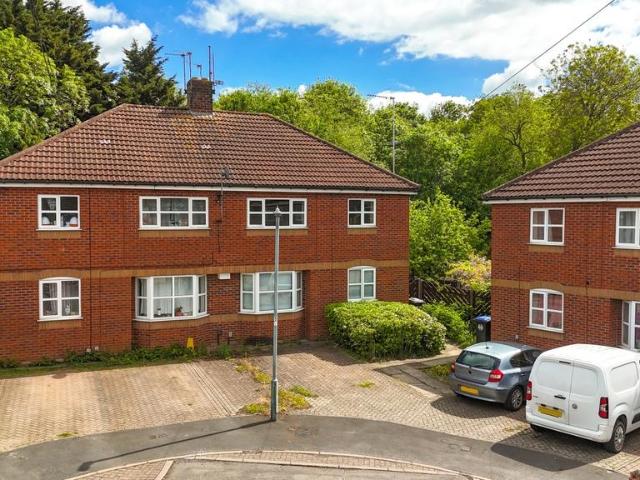 2 bedroom maisonette for sale