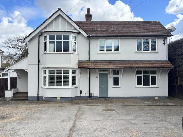 2 bedroom maisonette for sale