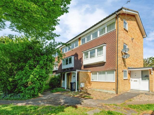 2 bedroom maisonette for sale