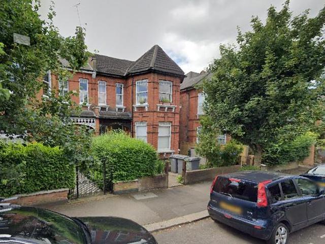 2 bedroom maisonette for sale