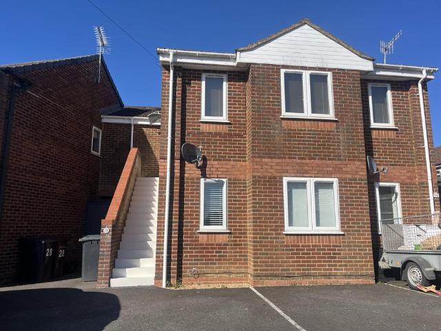 2 bedroom maisonette for sale
