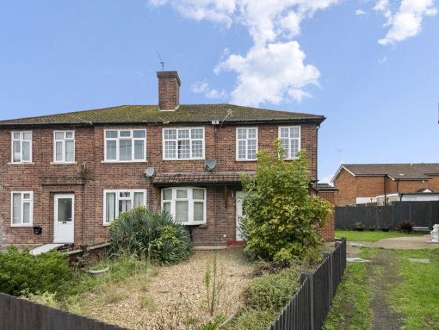 2 bedroom maisonette for sale