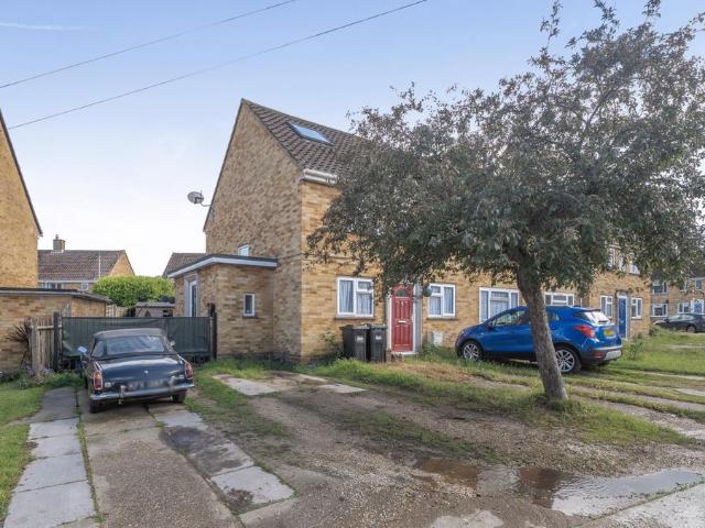 2 bedroom maisonette for sale