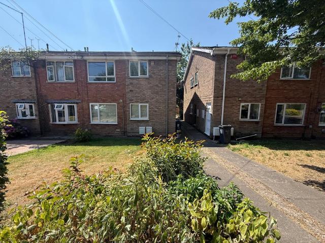 2 bedroom maisonette for sale