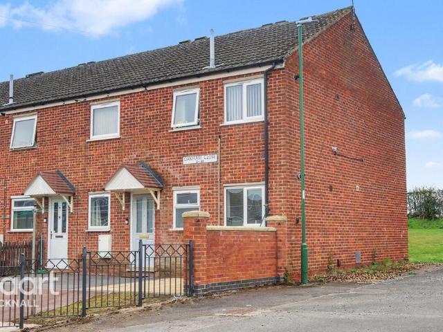2 bedroom maisonette for sale