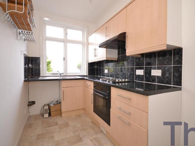 2 bedroom maisonette for sale