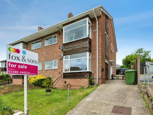2 bedroom maisonette for sale