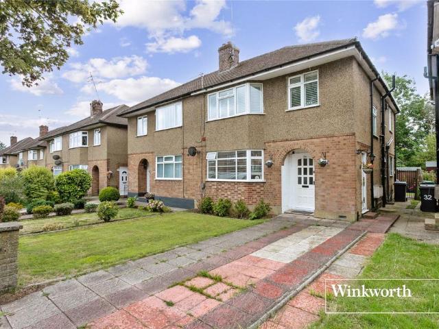 2 bedroom maisonette for sale