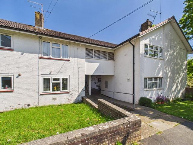 2 bedroom maisonette for sale