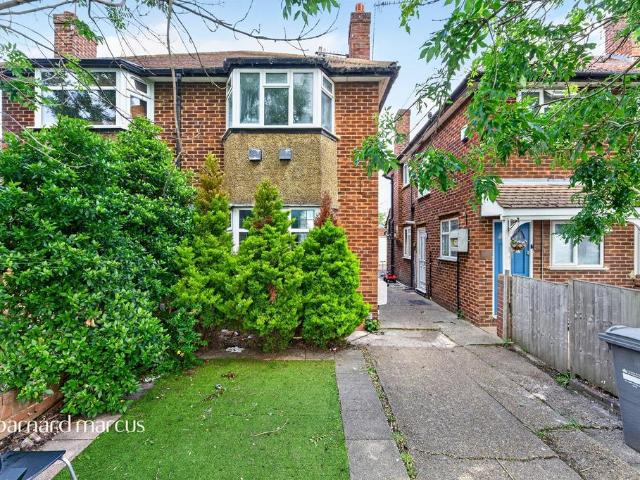 2 bedroom maisonette for sale