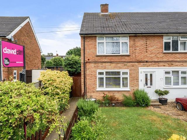 2 bedroom maisonette for sale