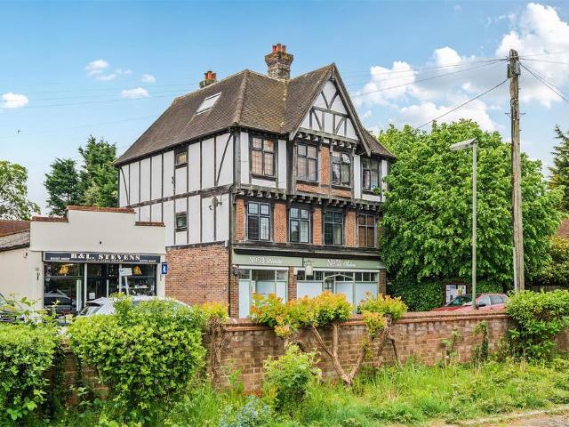 2 bedroom maisonette for sale
