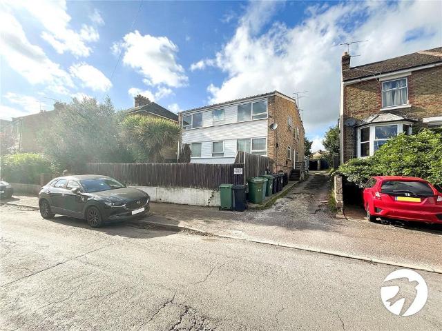 2 bedroom maisonette for sale